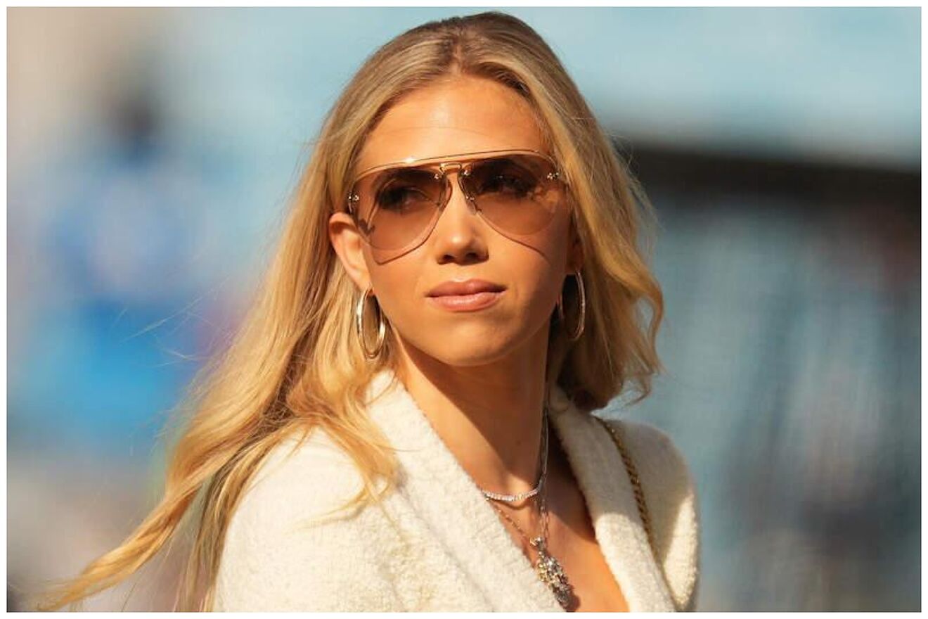 Gracie Hunt steals the spotlight from the Chiefs' victory over Giants with an all-black lace ...