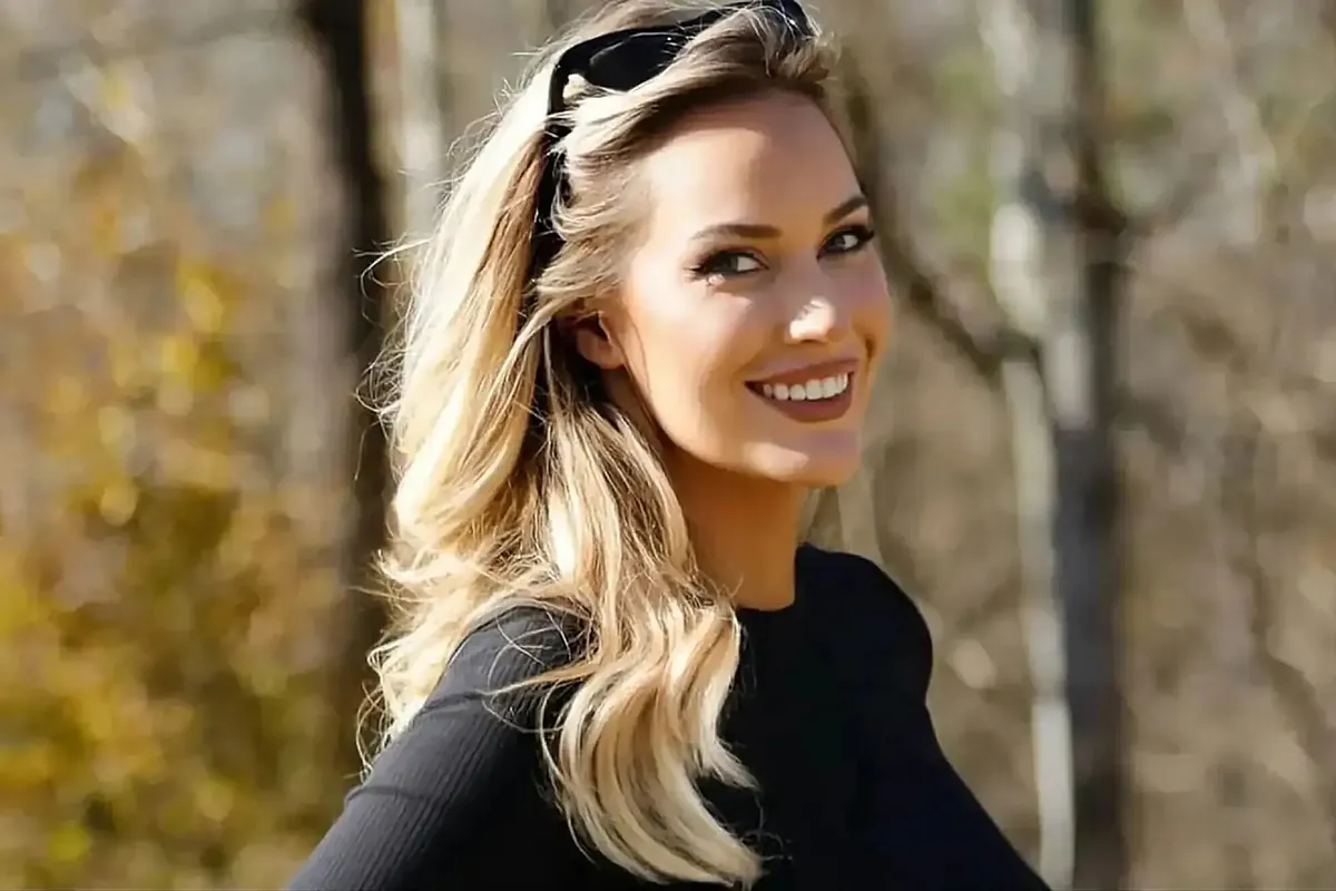 Paige Spiranac swaps green for purple at Augusta but can't stop being ...