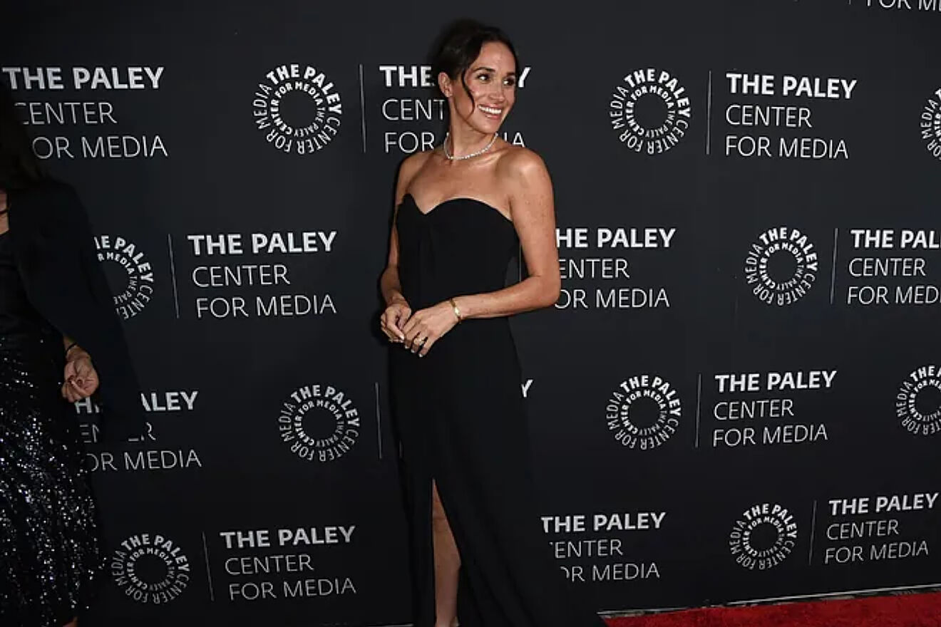 Meghan Markle shines in Paris: her surprise appearance at Fashion Week ...