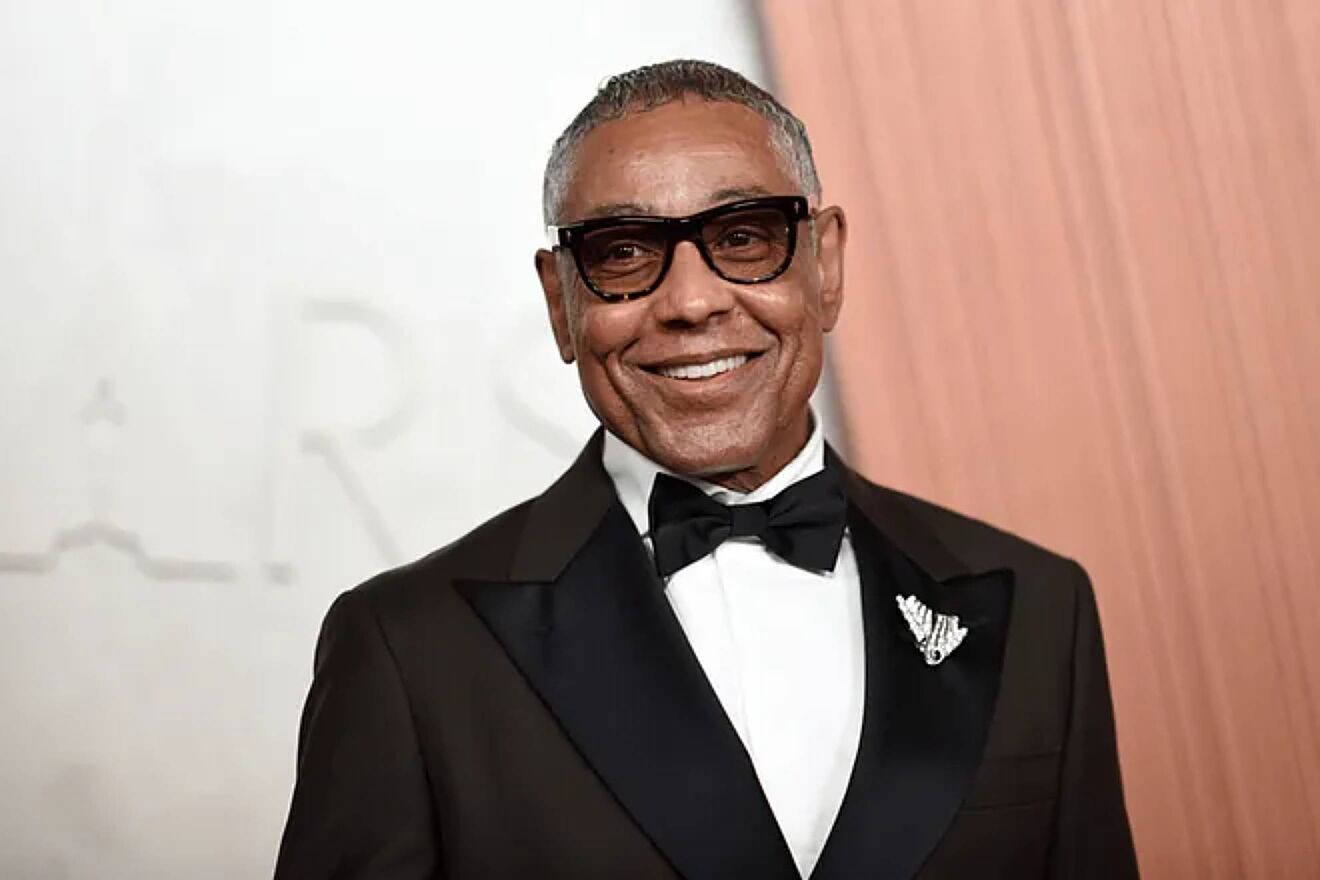Breaking Bad's 'psychopath' calls for revolution against Donald Trump ...
