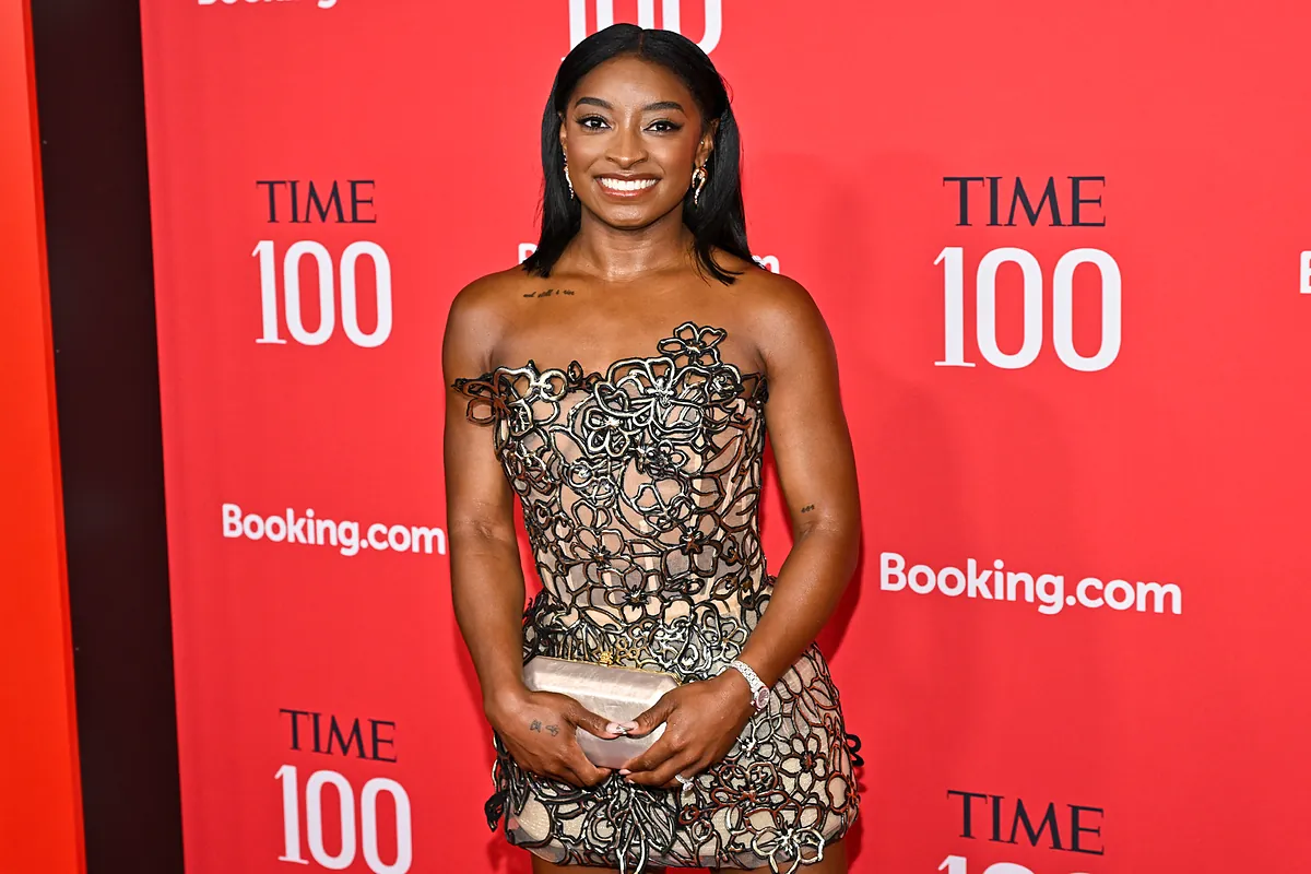 Simone Biles turns heads with dazzling gown at Women of the Year gala ...