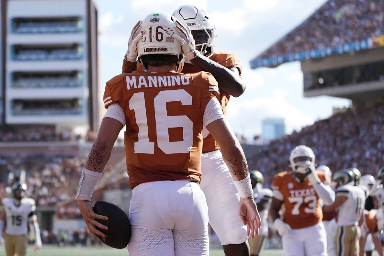 Sportsbooks have Arch Manning, quarterback for the Texas Longhorns, at ...