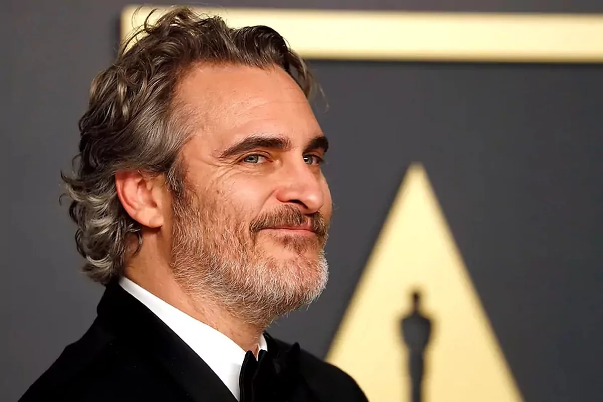 Joaquin Phoenix got so emotional that he fainted on set of 'Beau Is ...