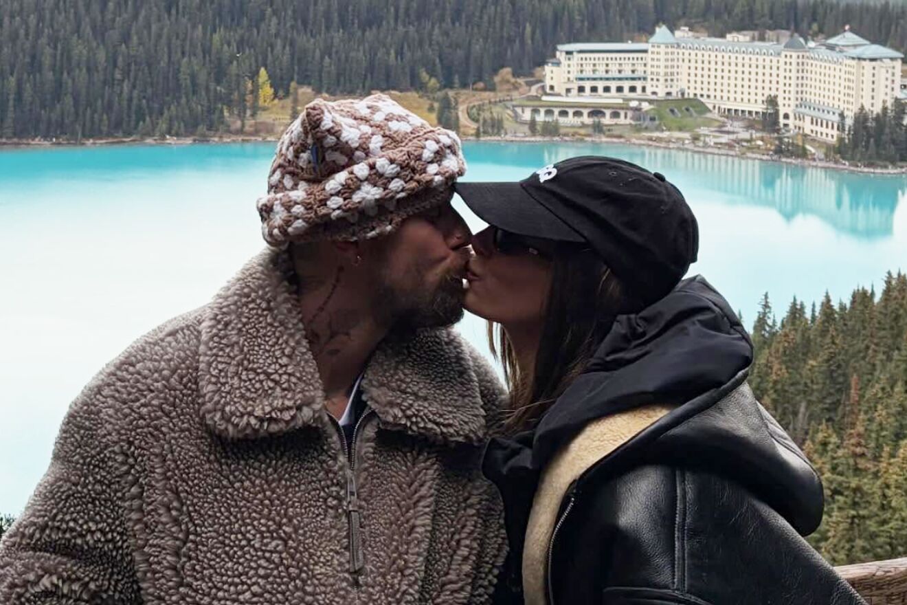 Justin Bieber shares tender kiss with wife Hailey to show their ...