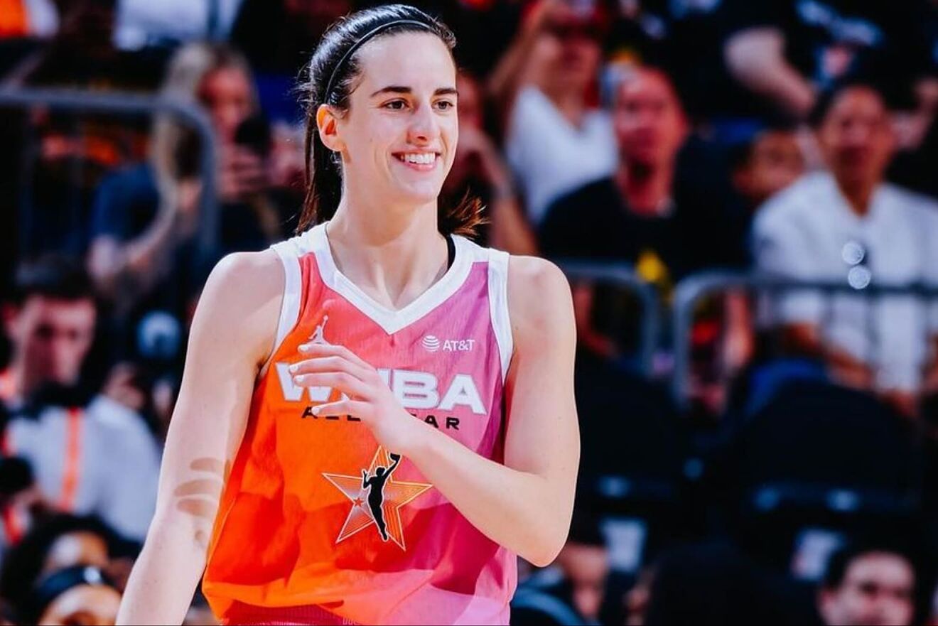 Caitlin Clark's recent activity on TikTok is praised by one of her ...