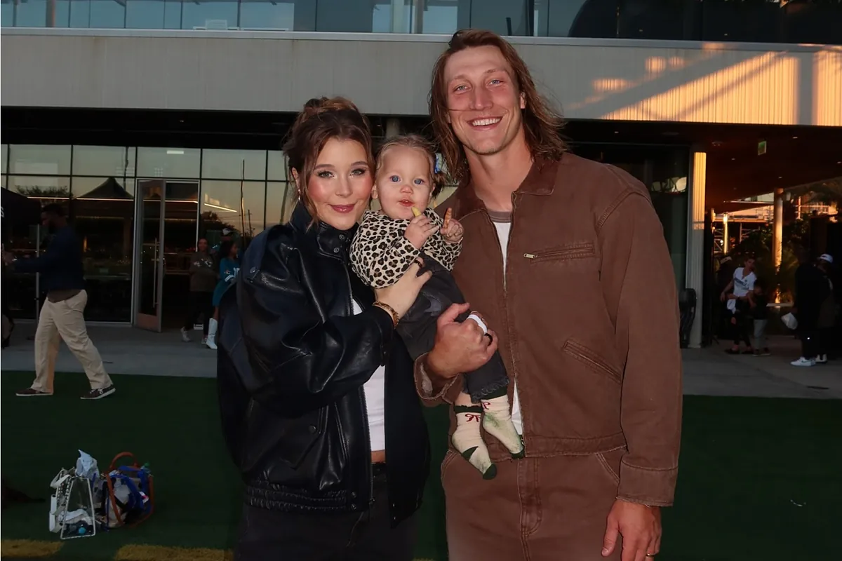 Trevor Lawrence's wife shares adorable "make-up" photos of daughter ...