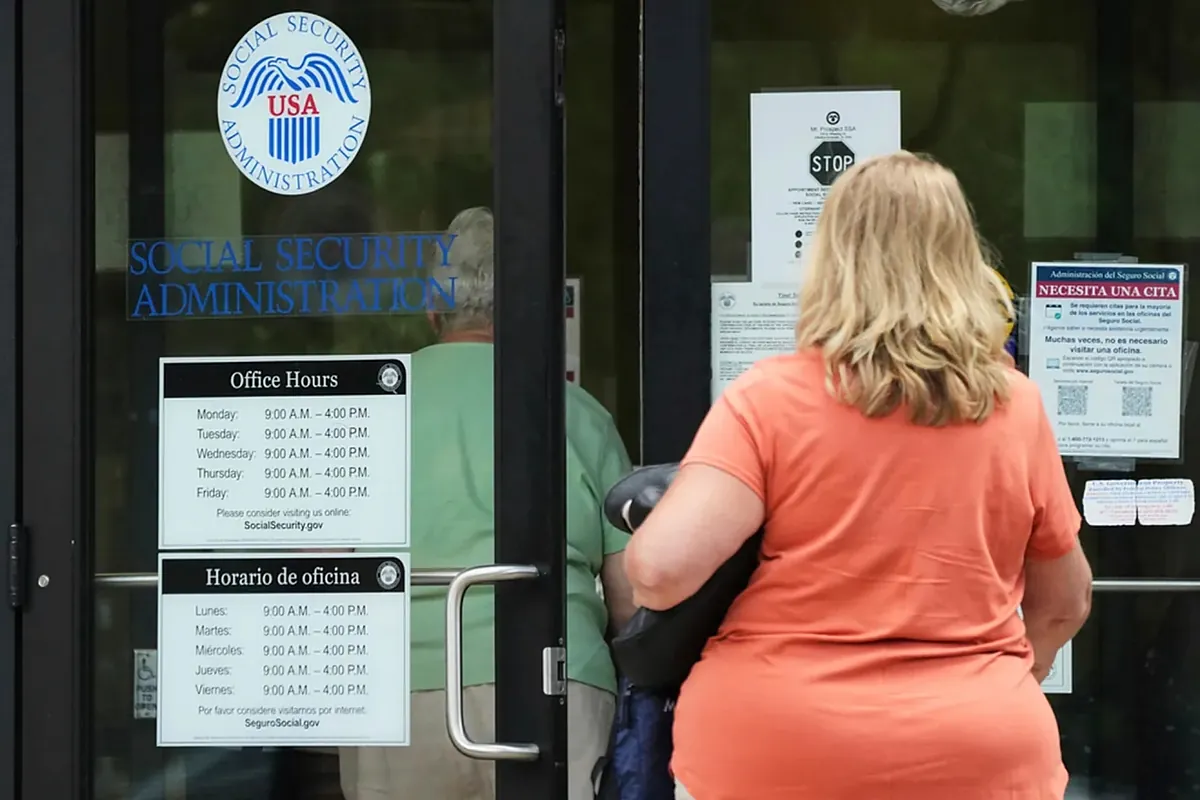 How much do you get from Social Security if you cash in on January 2 ...