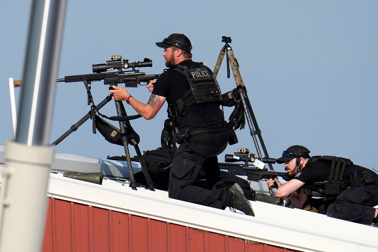 Video shows exact moment Donald Trump's gunman Thomas Matthew Crooks ...