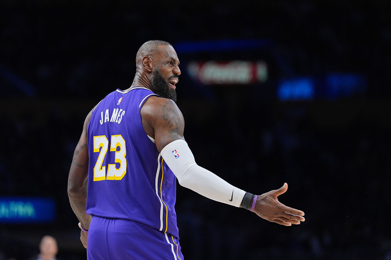 LeBron James has had enough of the Lakers and gives his teammates a ...