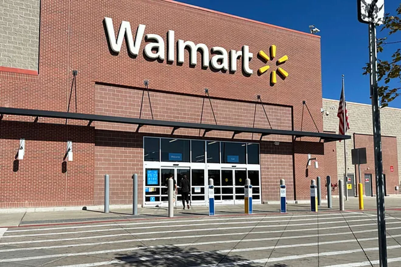 Is Walmart open on Christmas Day 2025? Here's what you need to know | Marca