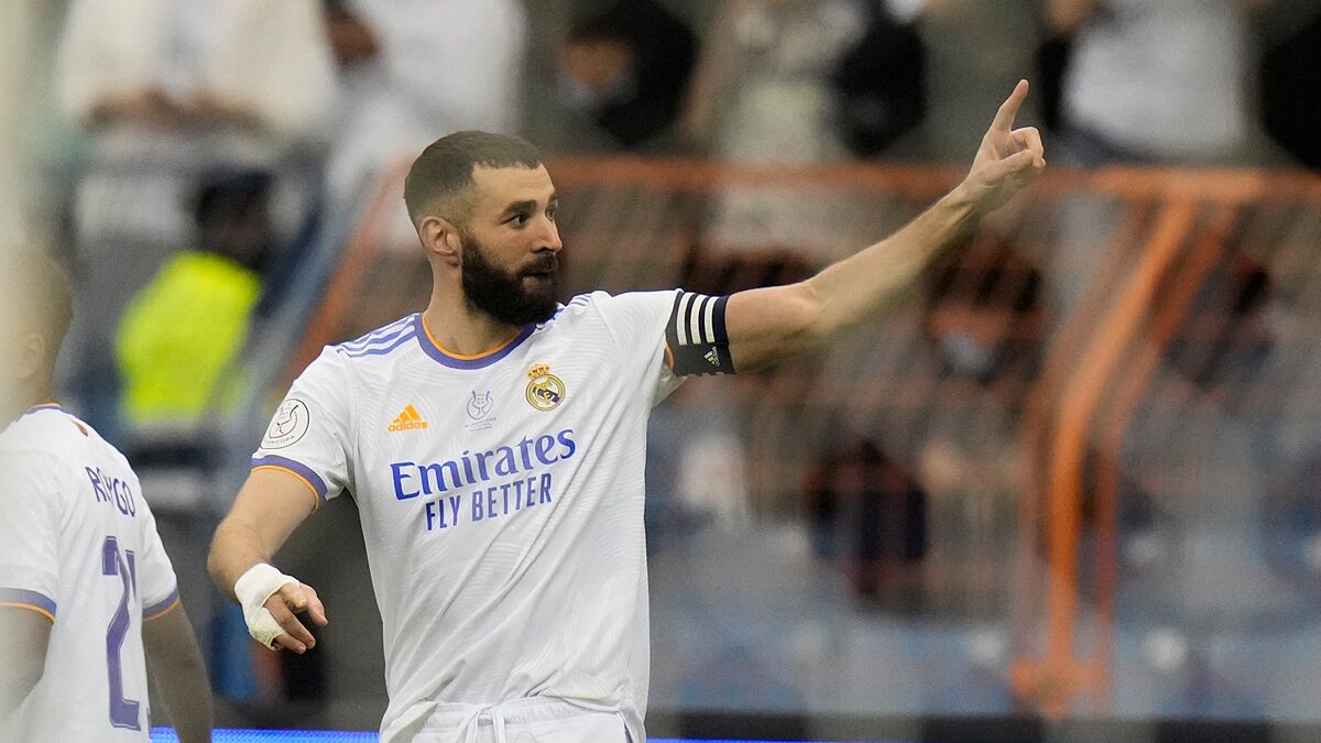 Benzema's house broken in and robbed during the match against Elche | Marca