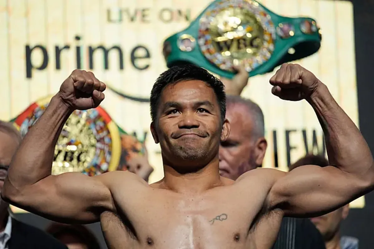 Boxing legend joins Manny Pacquiao vs Floyd Mayweather with a call to ...