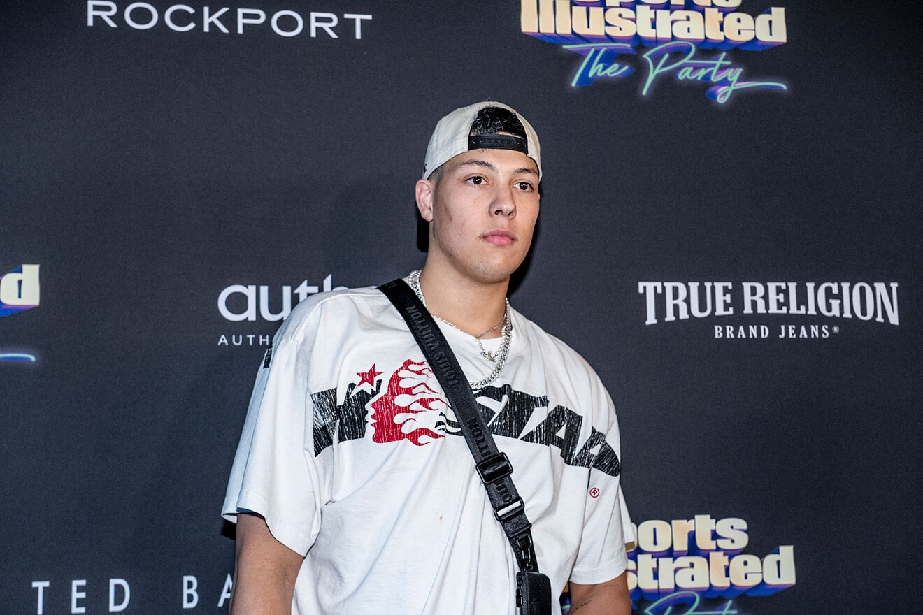 Jackson Mahomes posts a strange childhood photo in which his favorite ...