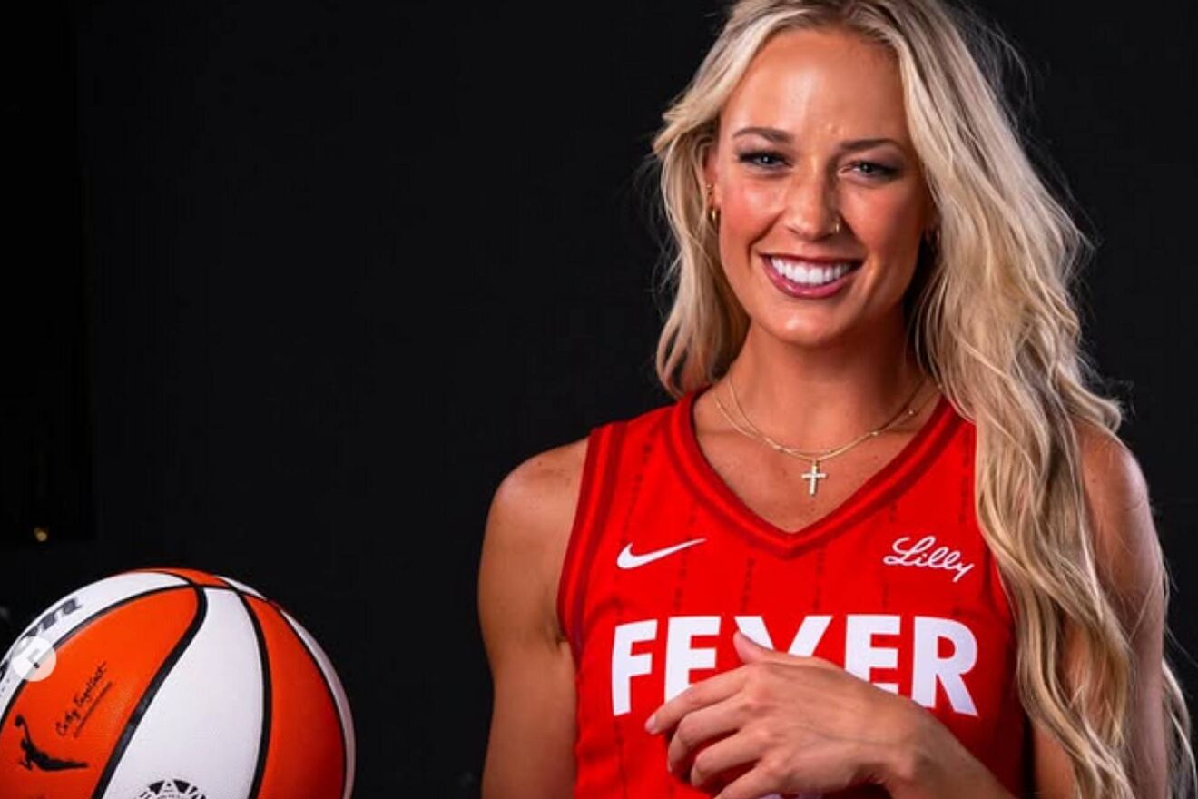 Sophie Cunningham asks fans for help with a one-of-a-kind birthday gift ...