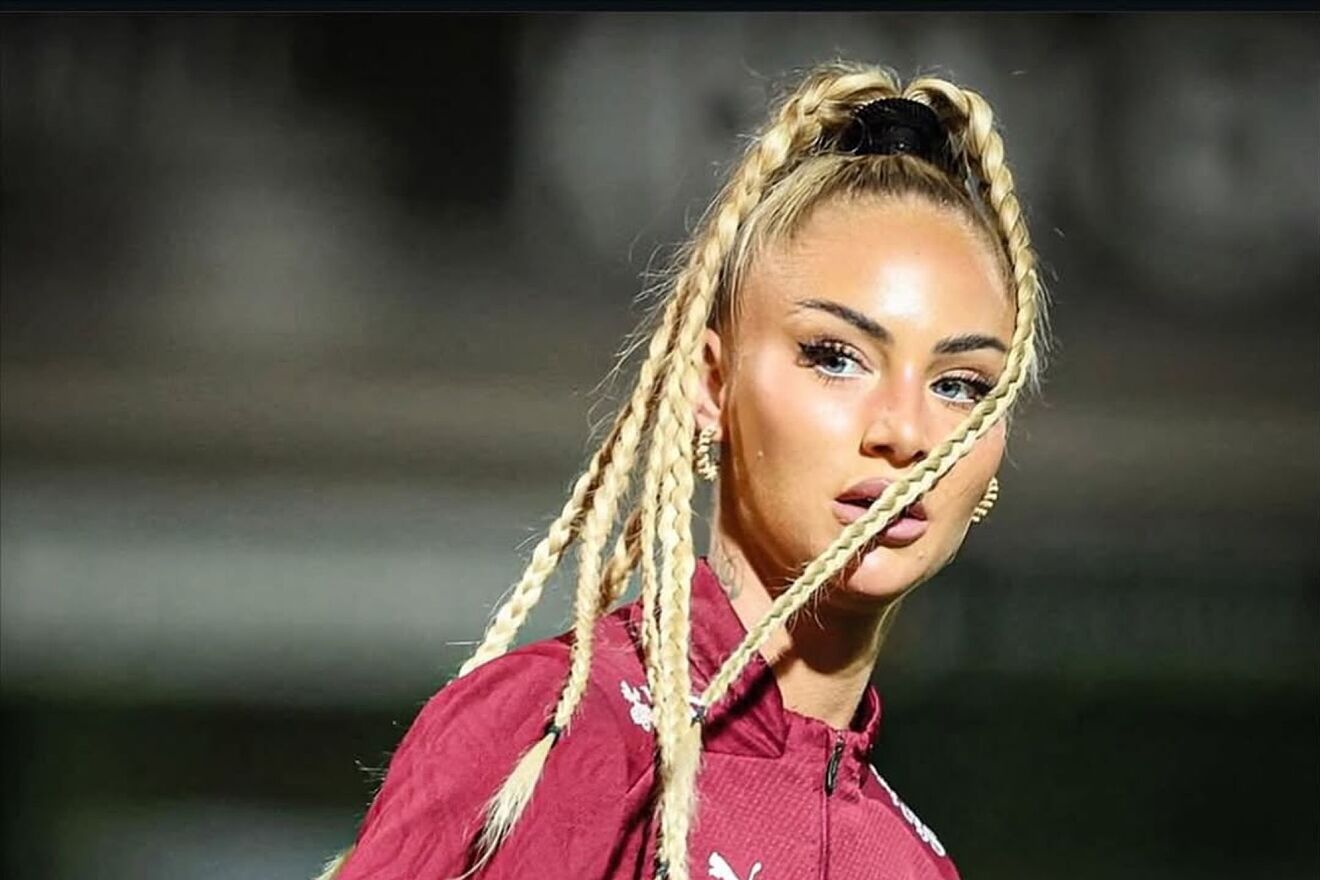 Alisha Lehmann turns heads modeling a bra she calls "the Natural ...