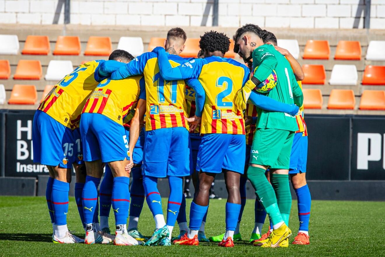 Valencia CF: El Valencia golea (8-0) al Leeds sub 21 en su primer ...