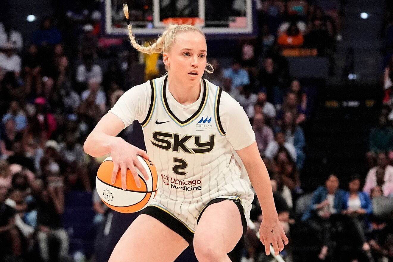 WNBA rookie Hailey Van Lith looks almost unrecognizable after sudden ...
