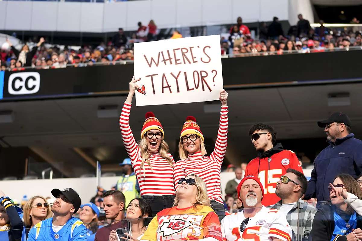 Simone Biles found Packers-Chiefs experience with Taylor Swift 'weird ...