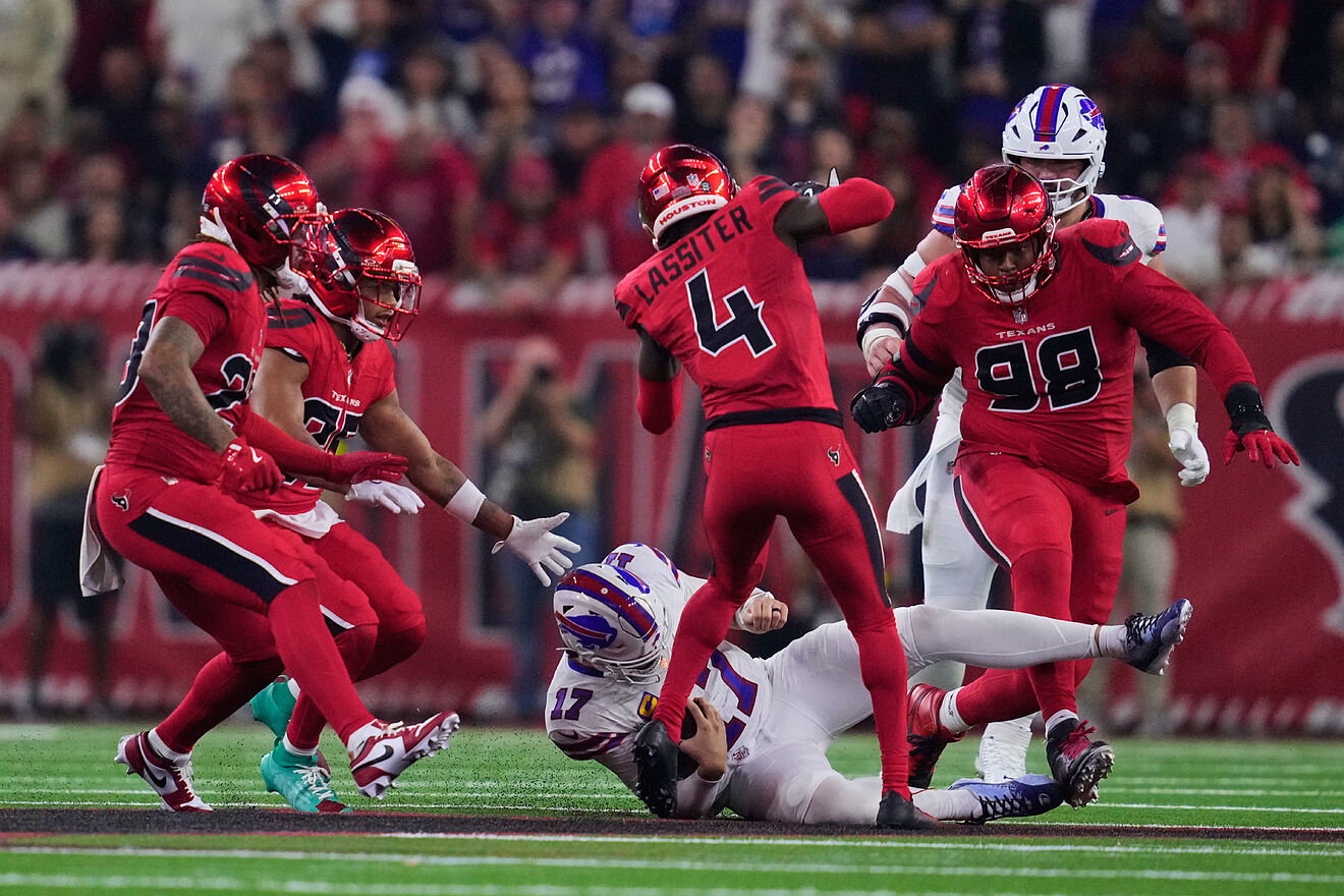 Texans troll Buffalo Bills eating 'buffao' chicken wings in viral video ...