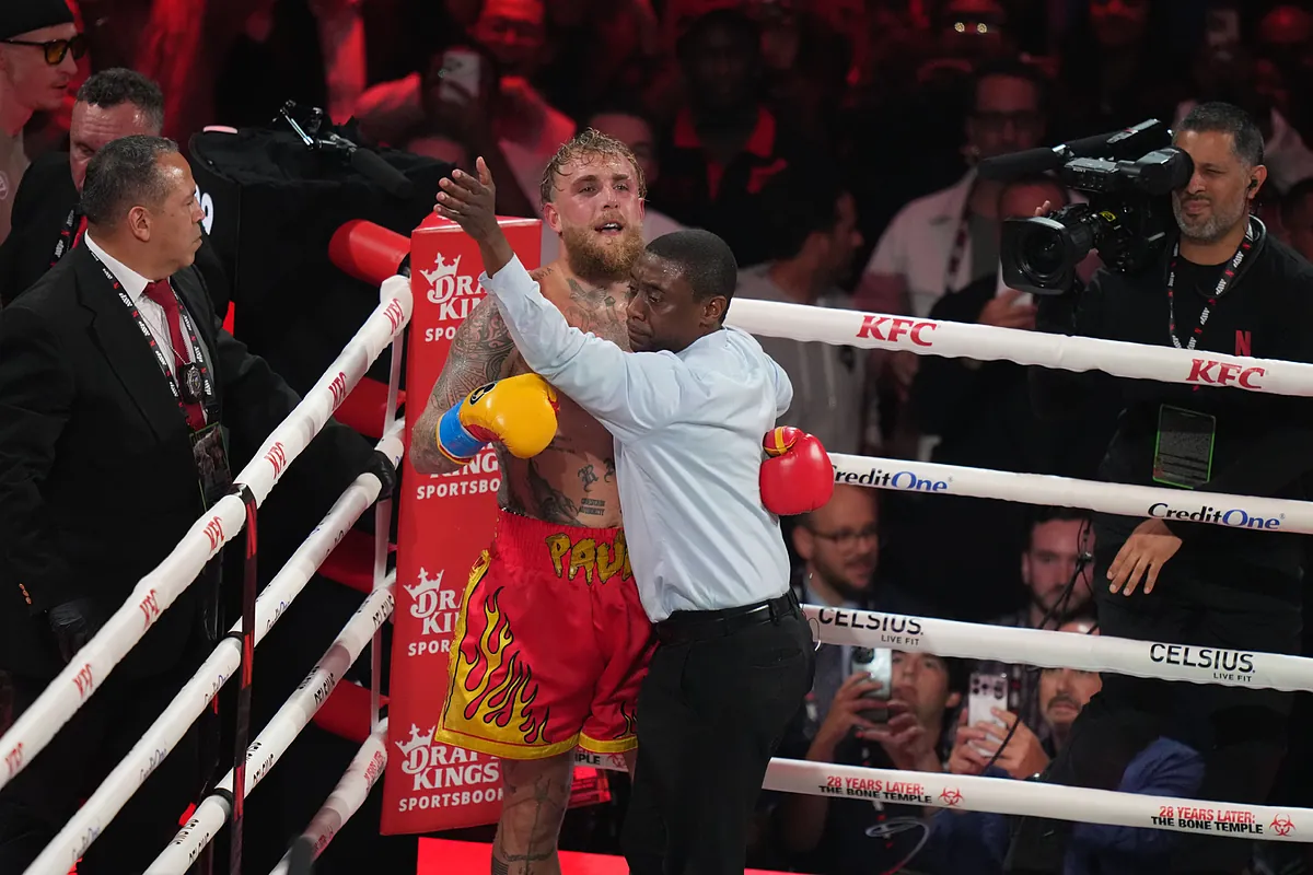 "Psycho" Jake Paul earns fans' respect by taking major damage from ...