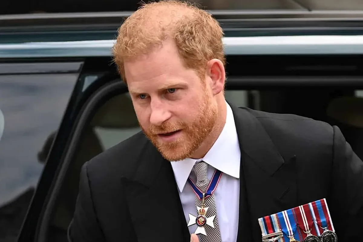Prince Harry reaches out to King Charles in bid to end royal feud once and for all: Will monarch ...
