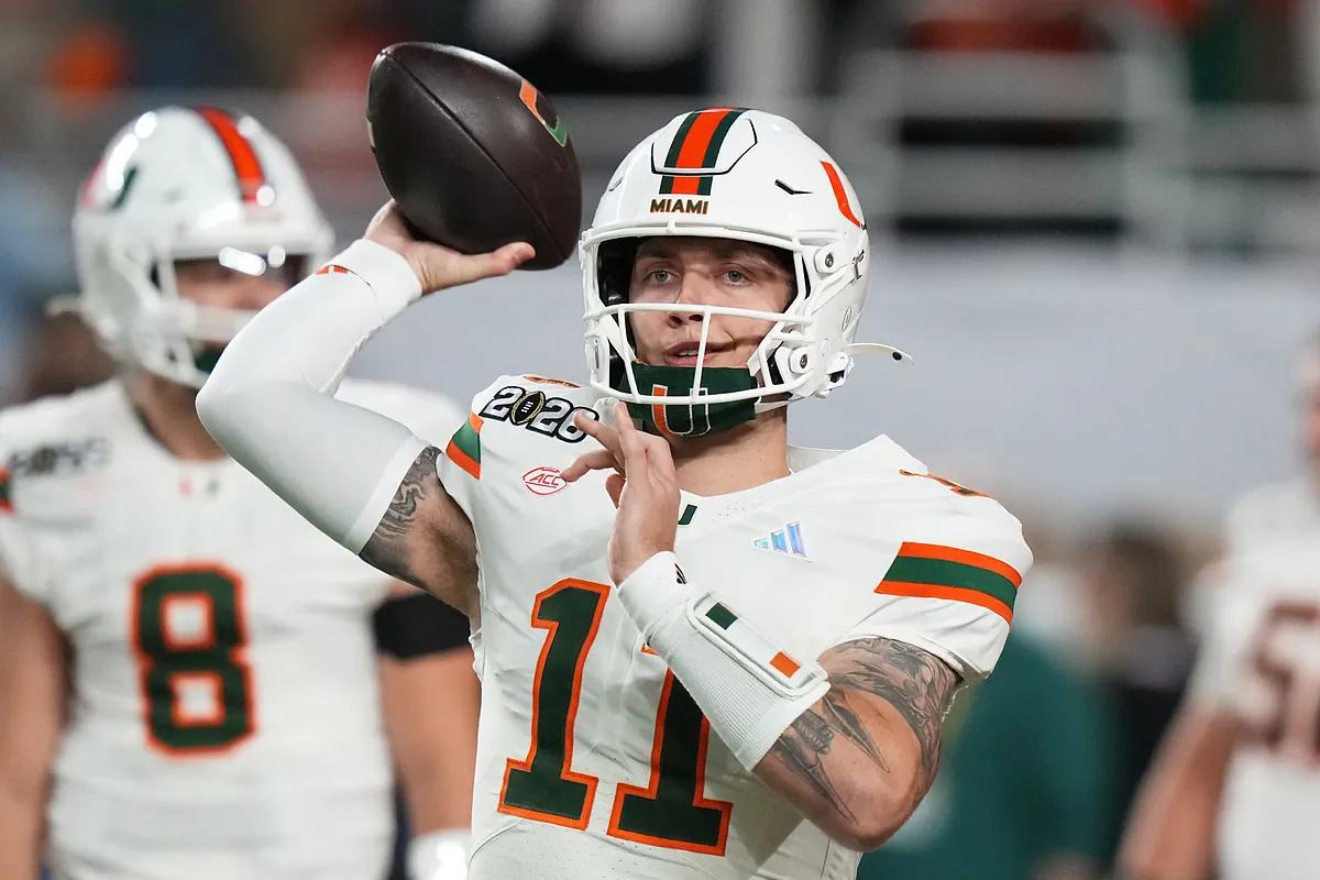 How old is Carson Beck and why can he still play for Miami if he ...
