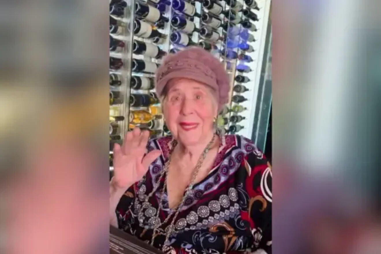 Helen Siff Cause of Death: Modern Family and Karate Kid actress dies at ...