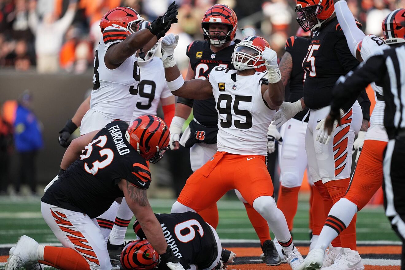 Myles Garrett and LeBron James exchange messages after a historic day ...