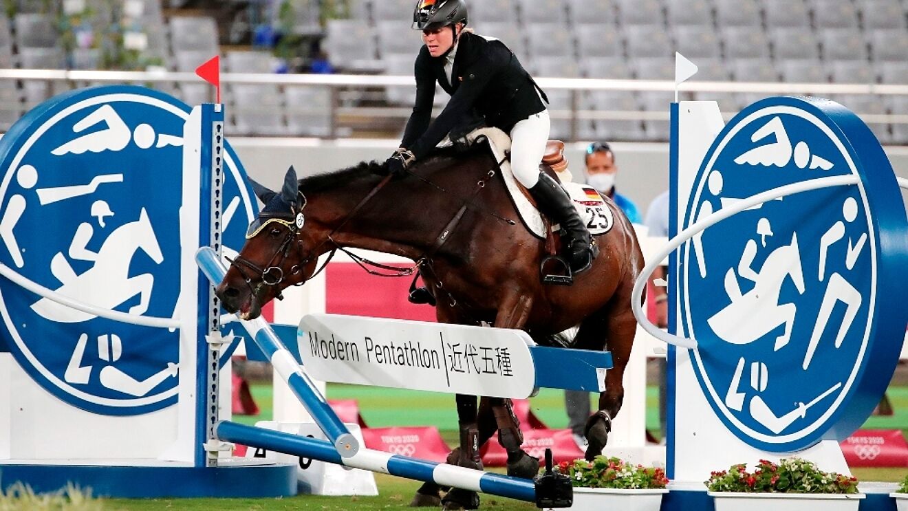 Tokio 2020 Olympic Games: German modern pentathlon coach disqualified ...