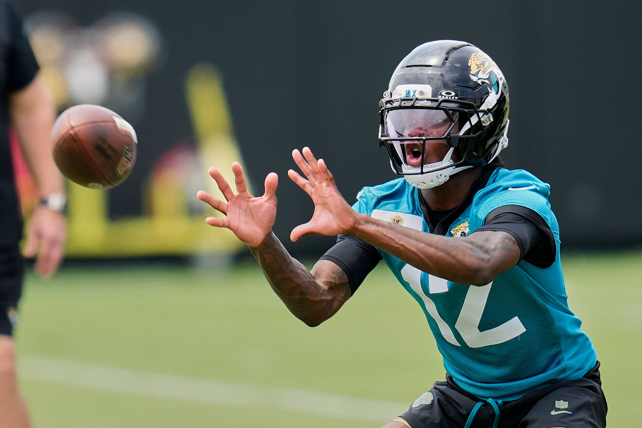 Travis Hunter delights Jaguars fans with Bahamas workout | Marca