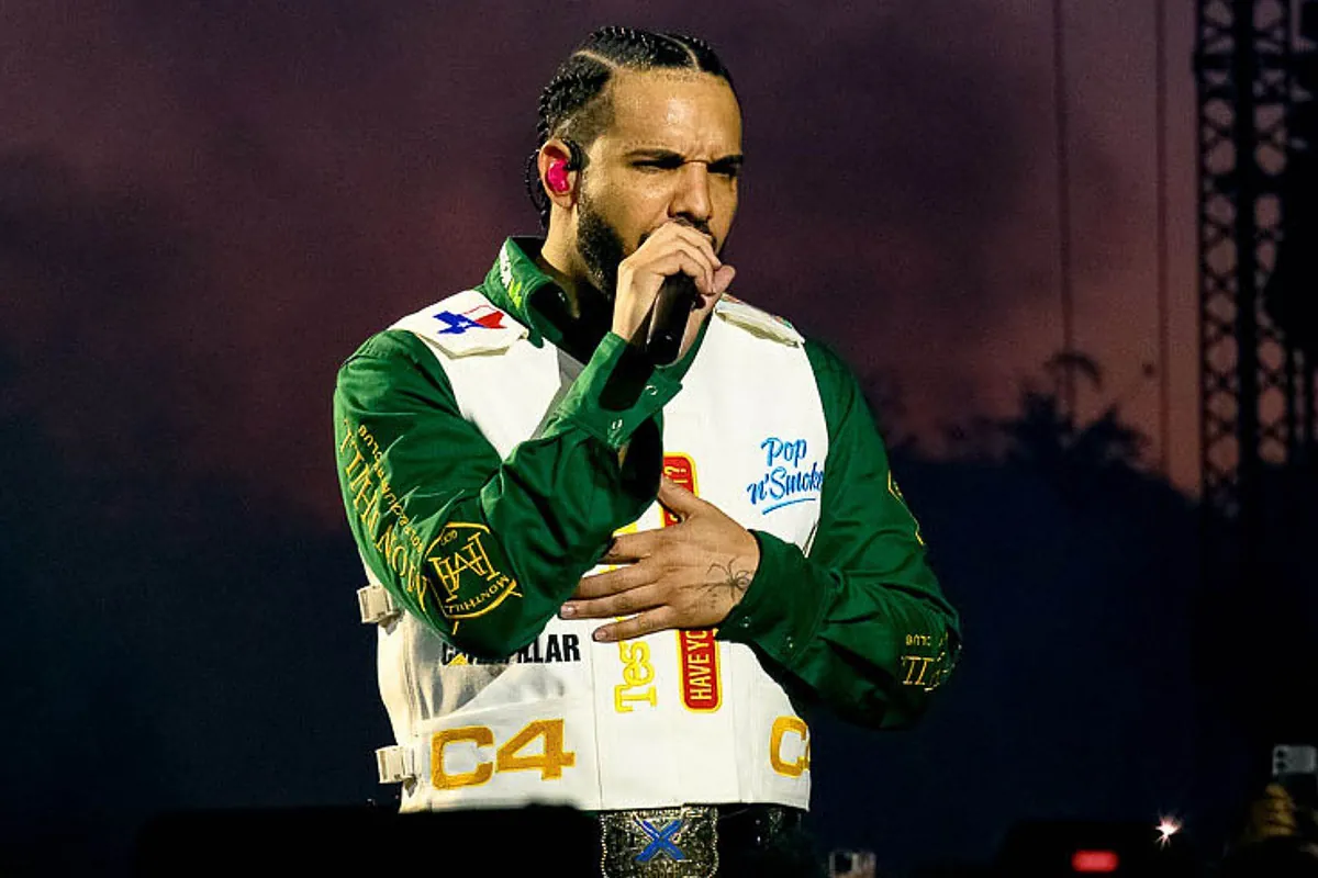 Drake copies Beyoncé and flies on a crane while singing Whitney Houston ...