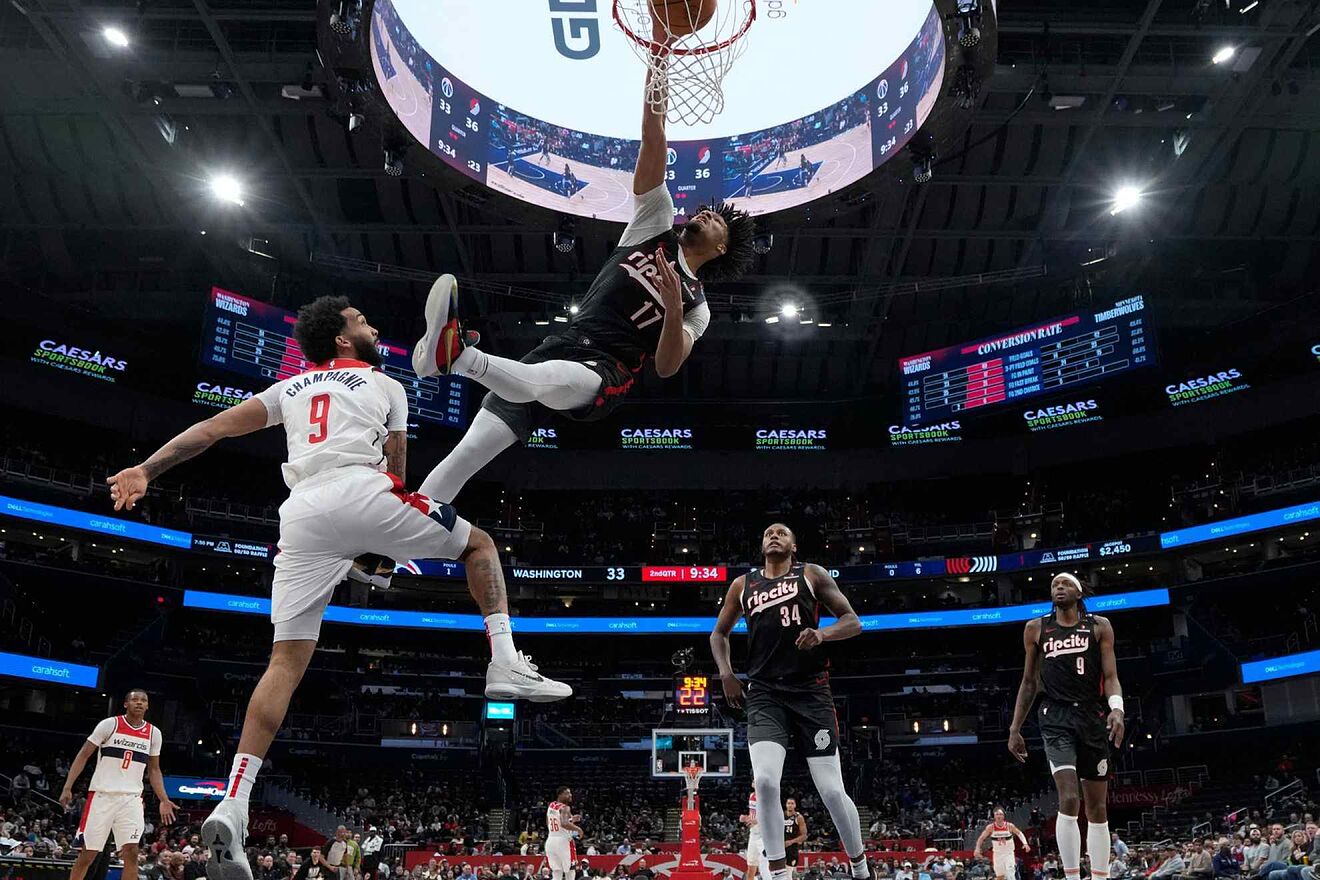 NBA's dunk of the year is courtesy of a Canadian young player from the ...