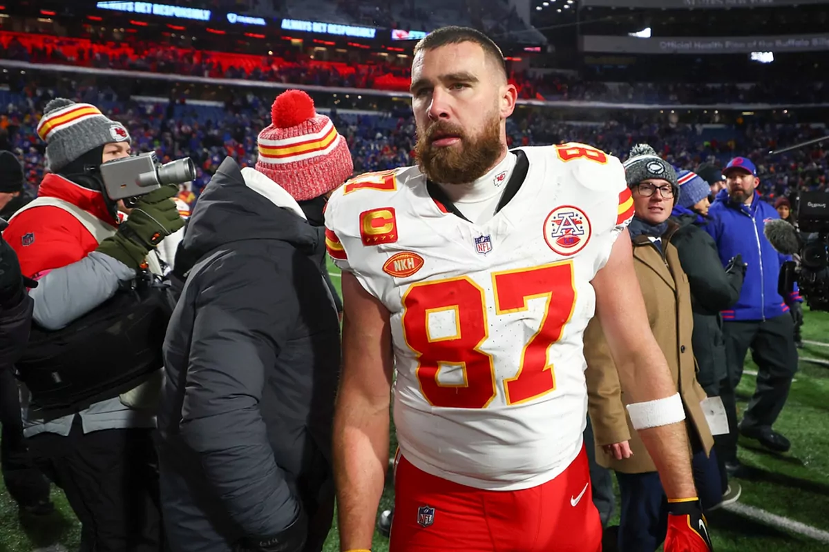 Travis Kelce was denied entry into an SNL afterparty until someone ...