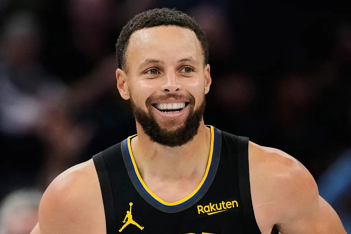 Steph Curry's slickest accessory turns into his lucky charm as he ...