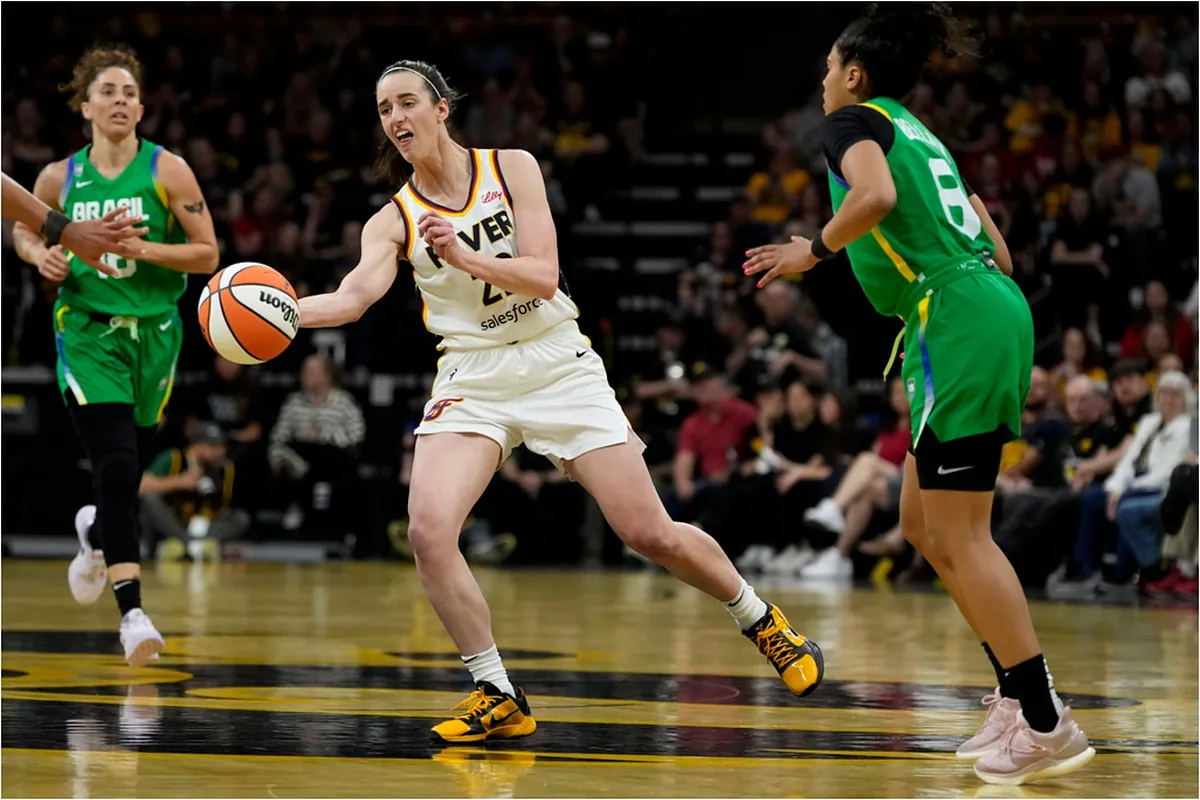 Caitlin Clark reappears with a viral long-range three-pointer from the ...