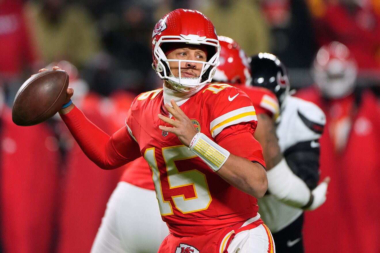 The NFL doesn't forget about Patrick Mahomes after injury and ...