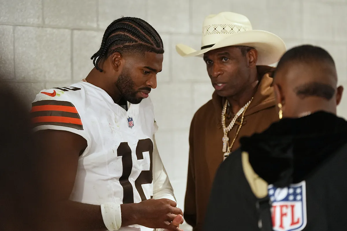 Shedeur Sanders' viral moment with Maxx Crosby prompts immediate ...