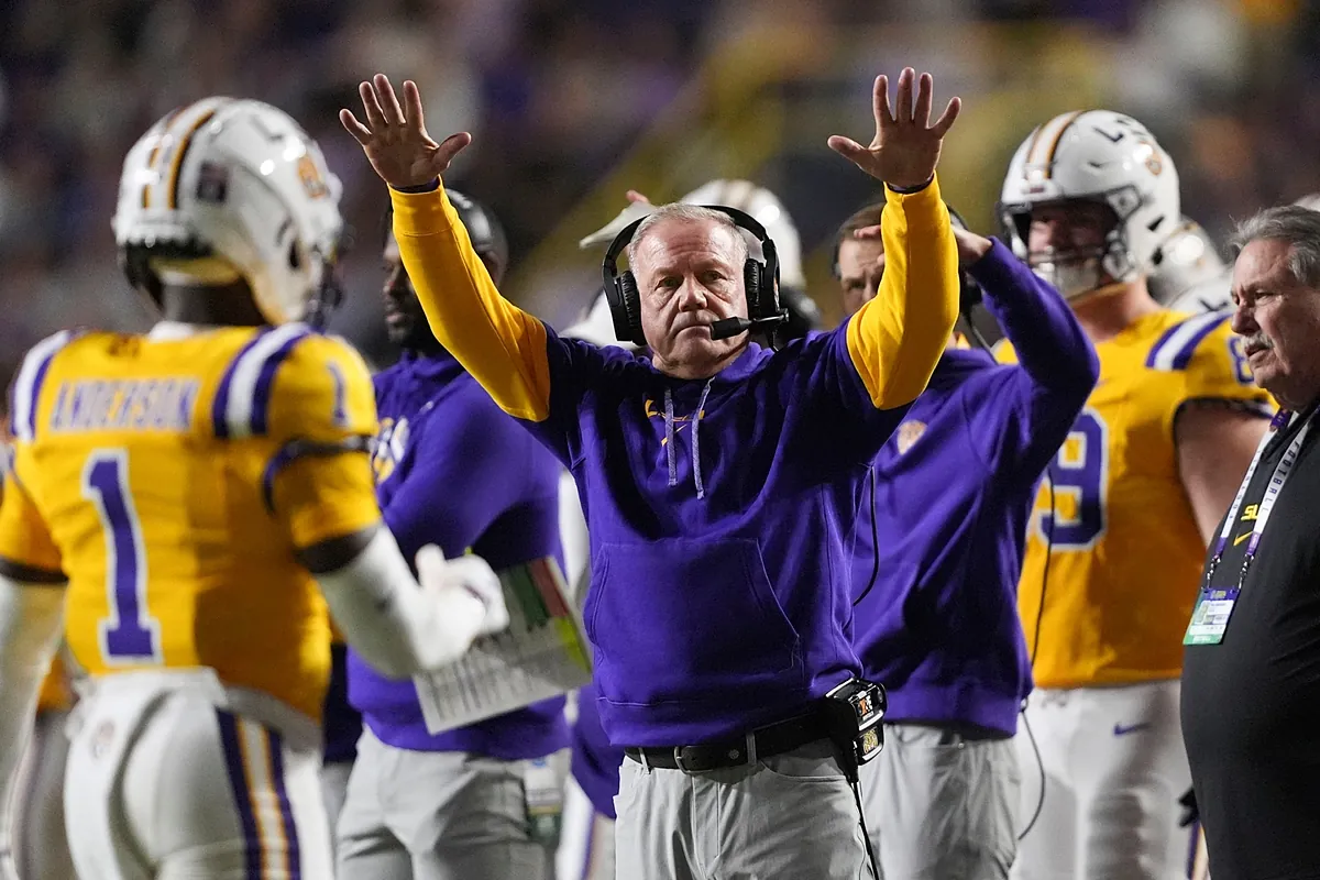 Brian Kelly throws shade at Deion Sanders with sassy LSU message | Marca
