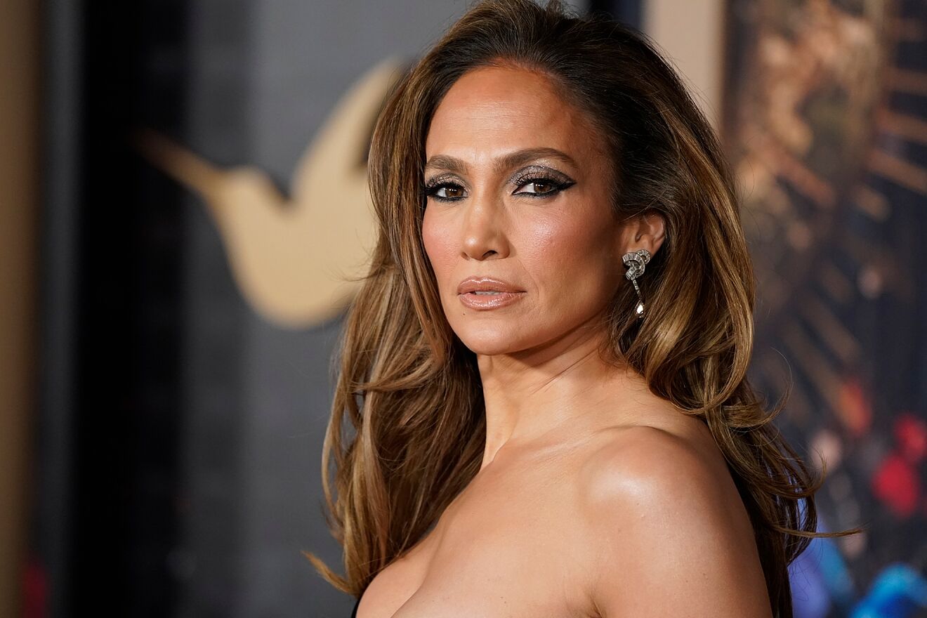 Did Jennifer Lopez cause Kyle Marisa Roths death? Fans blame her and ...