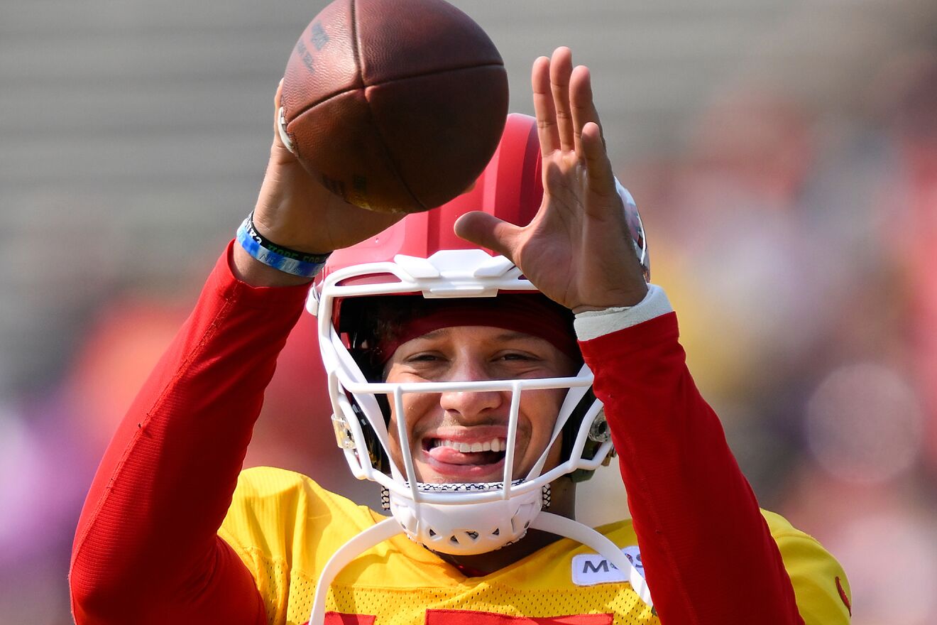 Chiefs try to rattle Patrick Mahomes with bizarre training camp drill ...