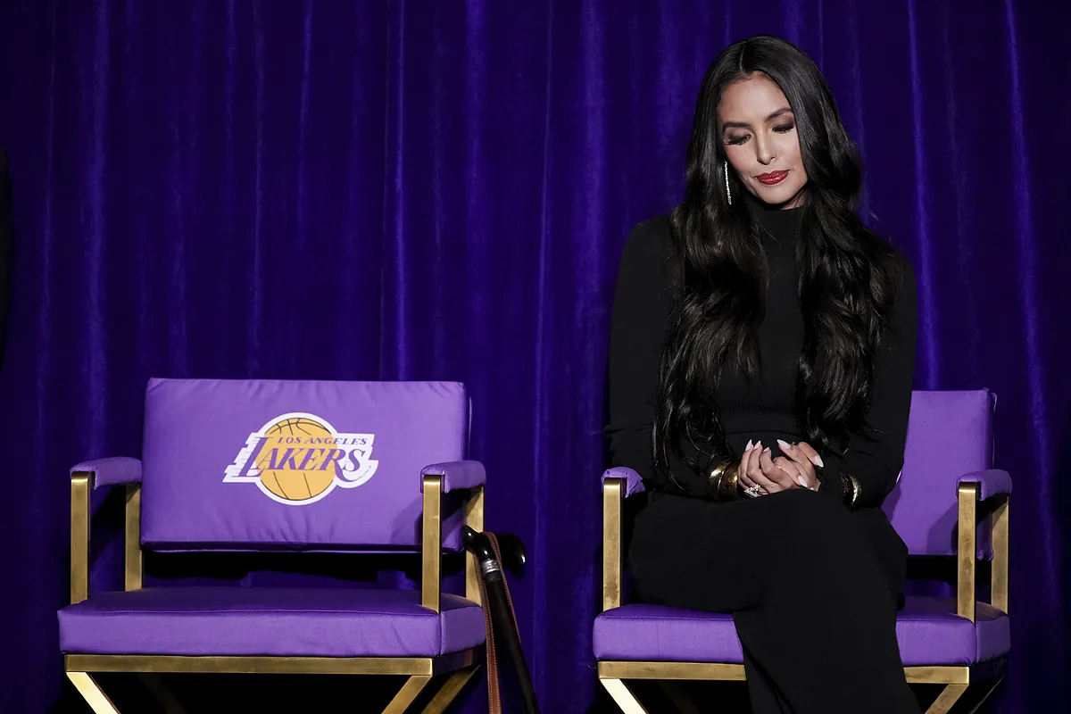 Vanessa Bryant is moved by Taylor Swift's touching gift to her family ...