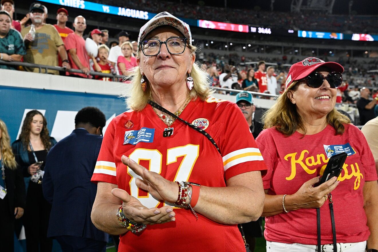 Was Donna Kelce's "Traitors" departure pre-planned? Fans weigh in | Marca