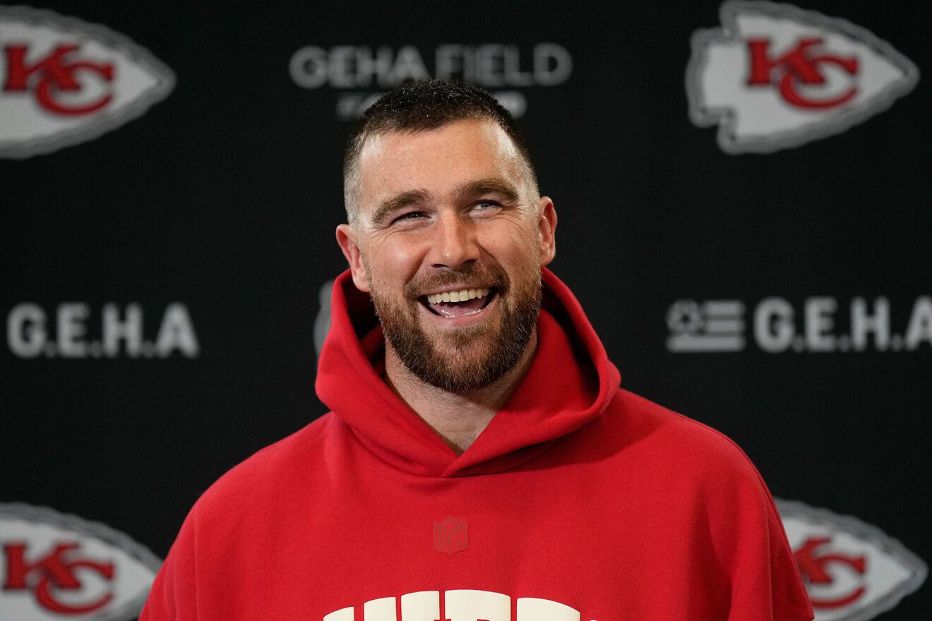 Travis Kelce highlights key Super Bowl battle between rising NFL stars ...