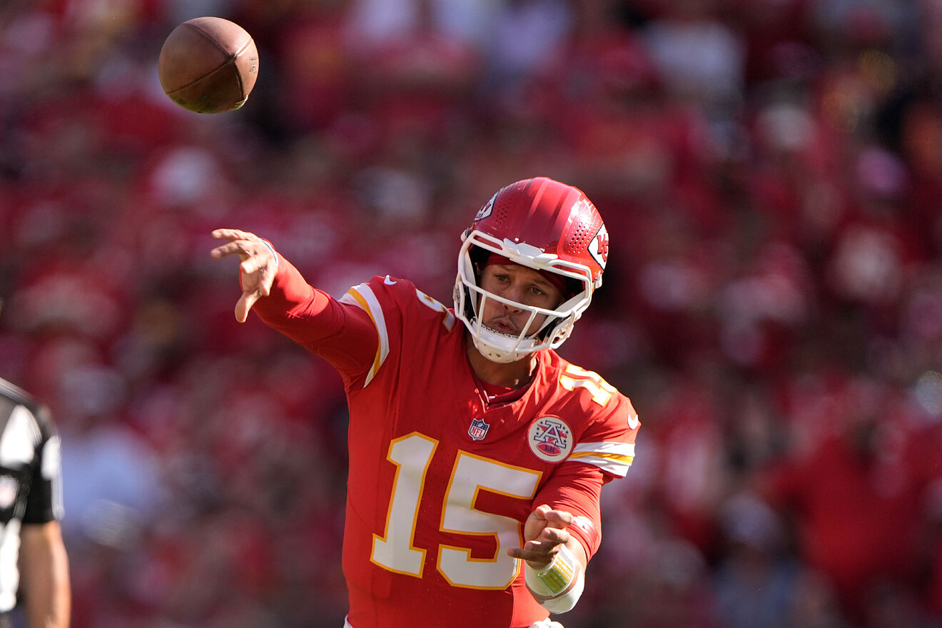 Chiefs back in form as Patrick Mahomes throws four TDs against Ravens and reveals his big secret ...