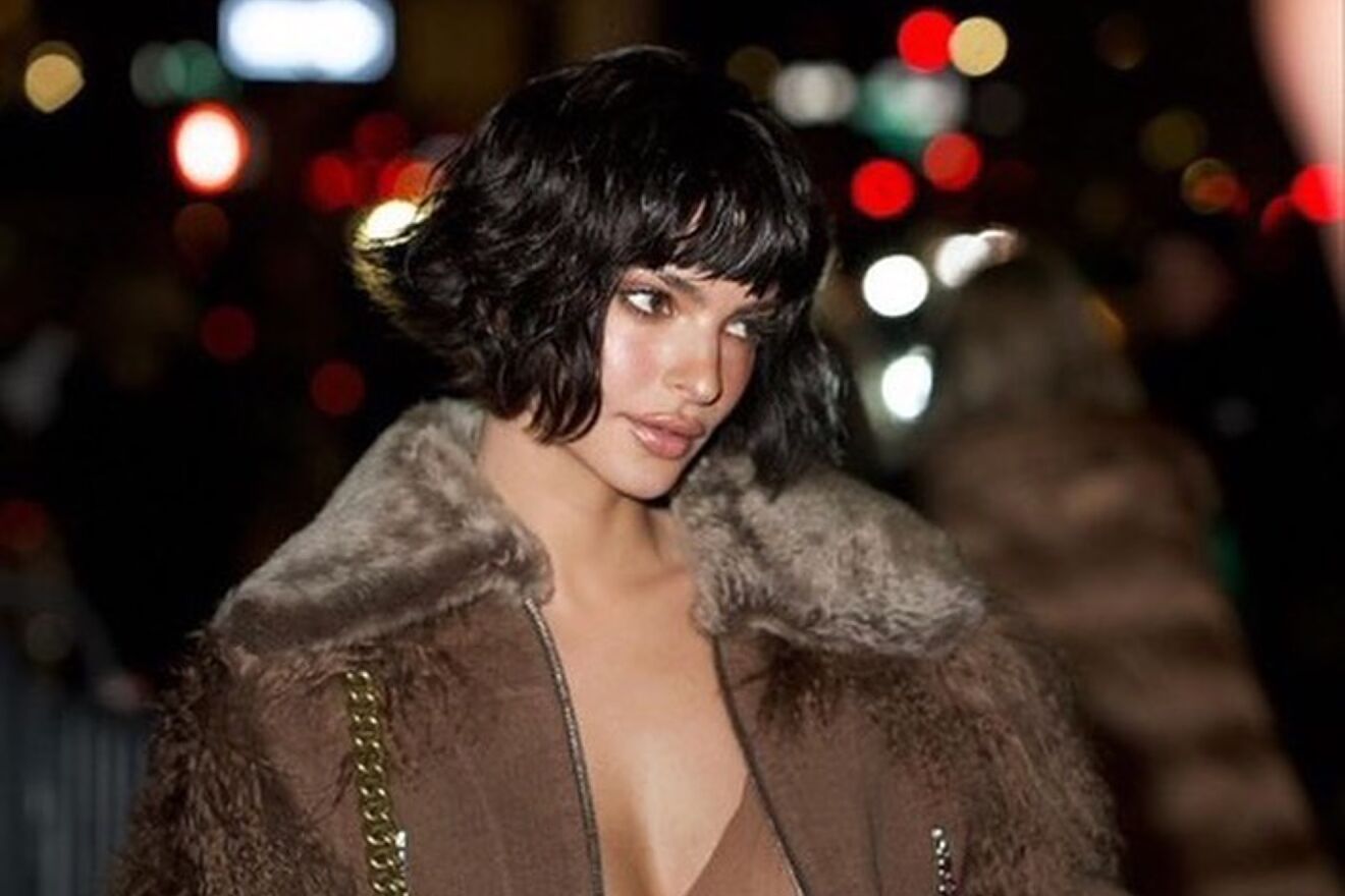 Emily Ratajkowski sets Instagram on fire with fully nude photos to defy ...