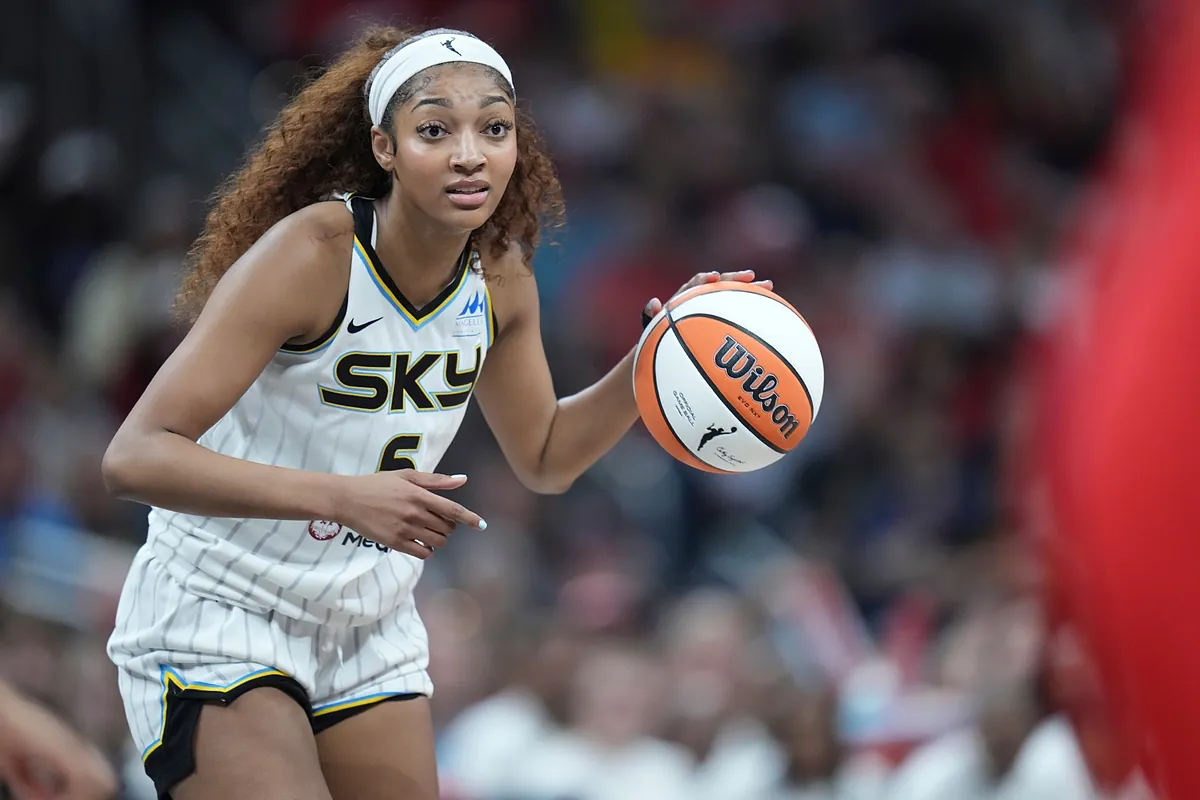 Why Angel Reese's Michael Jordan comparison is blowing up online | Marca