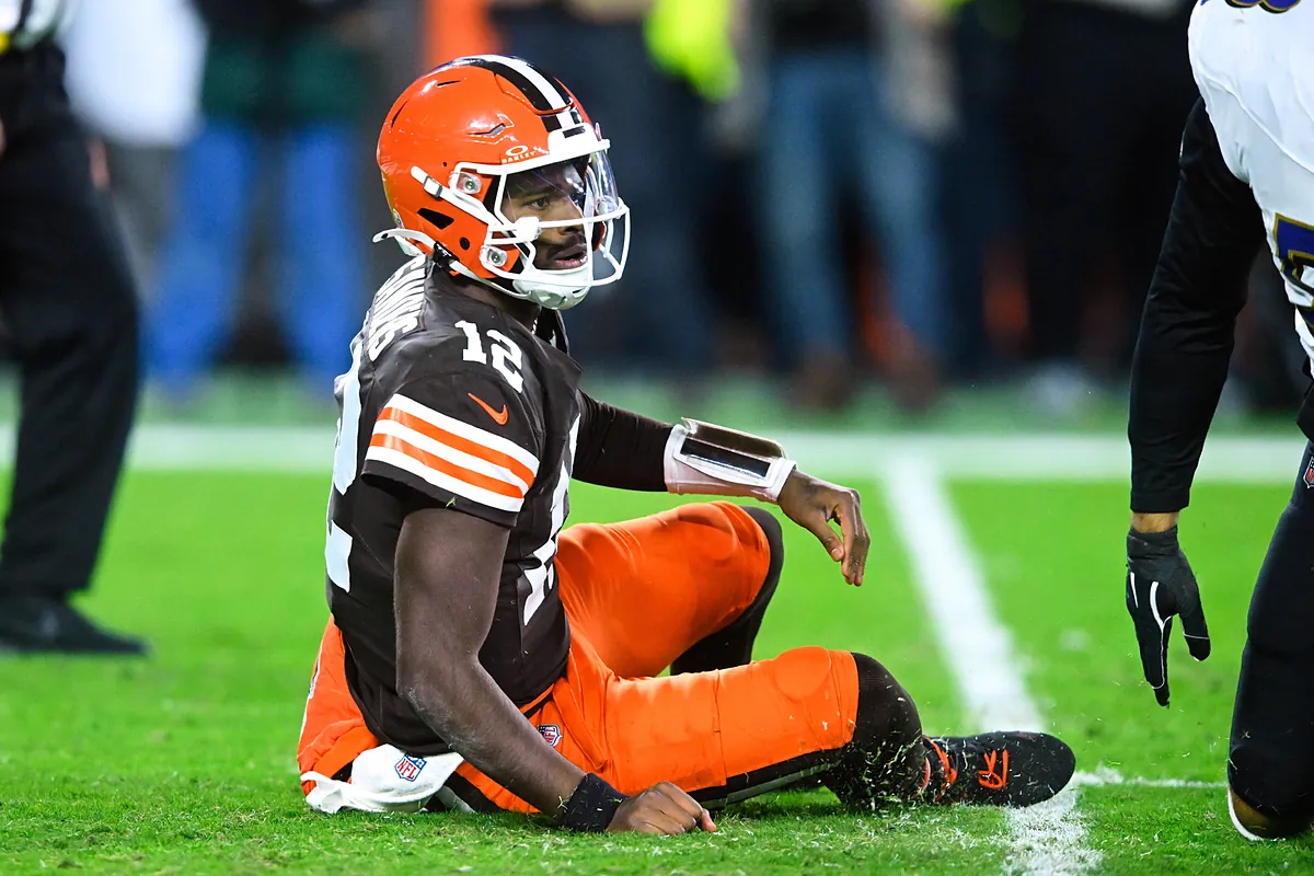 "The kid looked awful": Browns coaching staff blamed for Shedeur ...