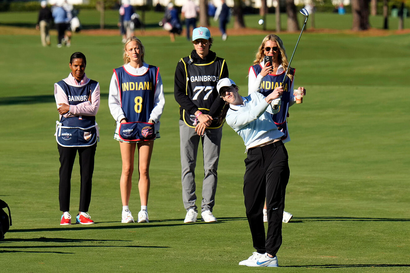 Caitlin Clark's new side outside of basketball and golf has fans ...