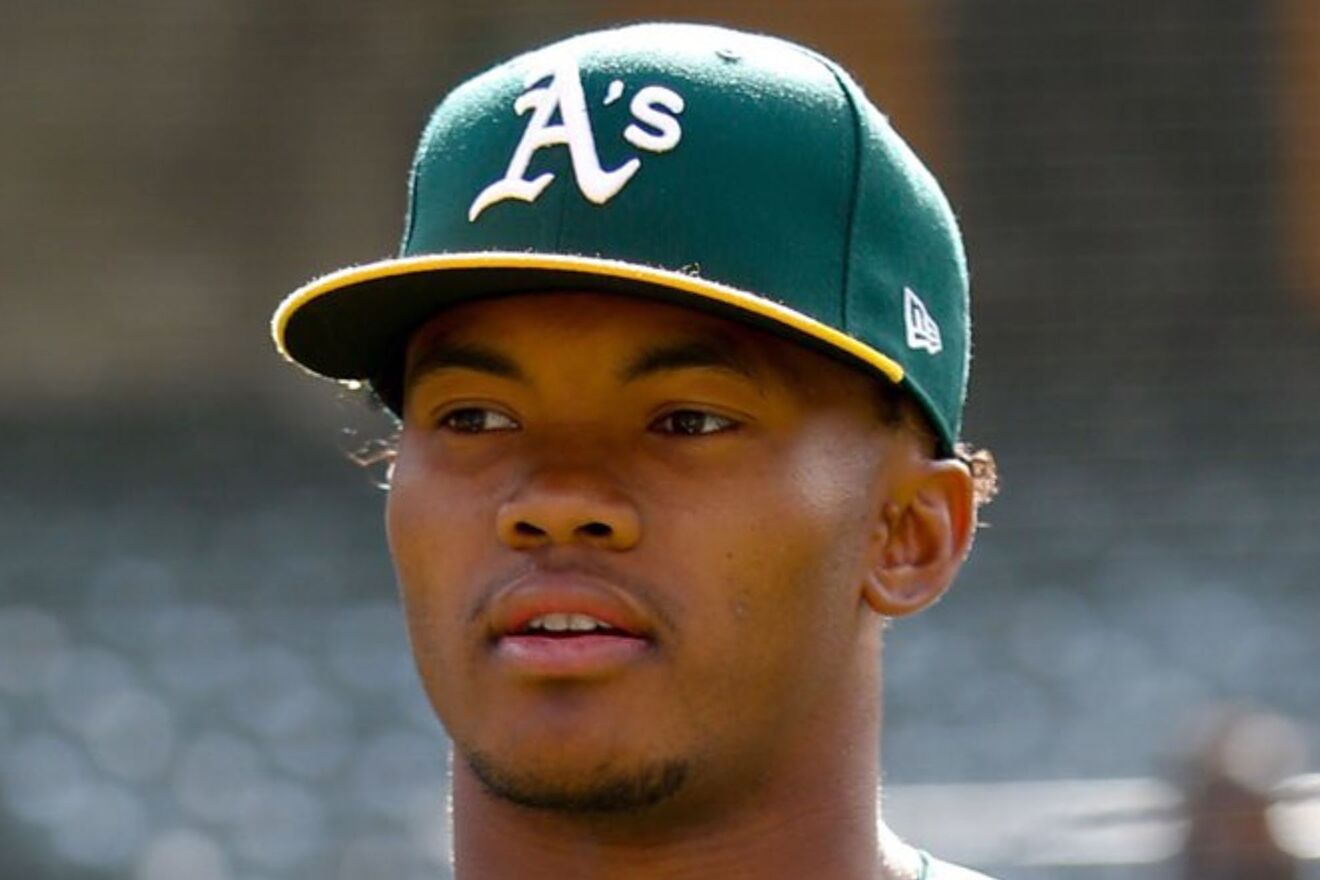 NFL star quarterback shows incredible batting skills and show why he's ...