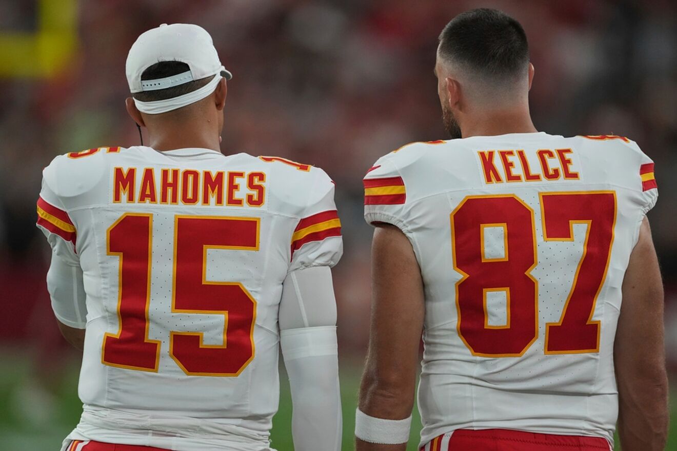 Travis Kelce quarterback? His past could make him Mahomes' replacement ...